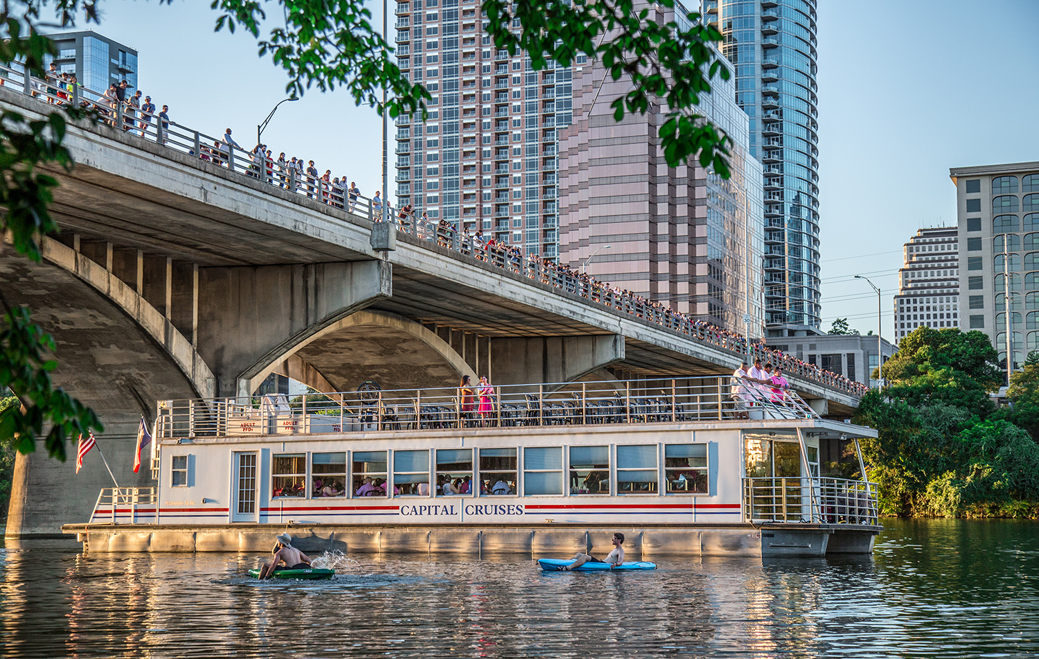 Best Austin Boat Tours | Austin on the Water Tours and Rentals