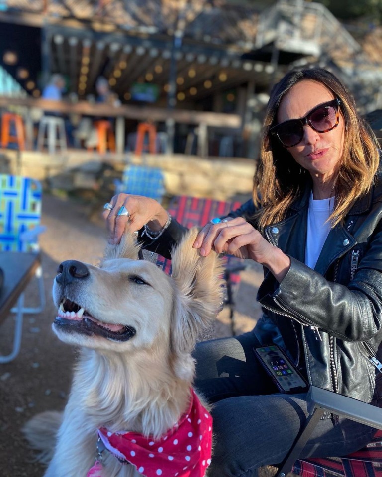 Armadillo Den | South Austin Bar & Entertainment Complex